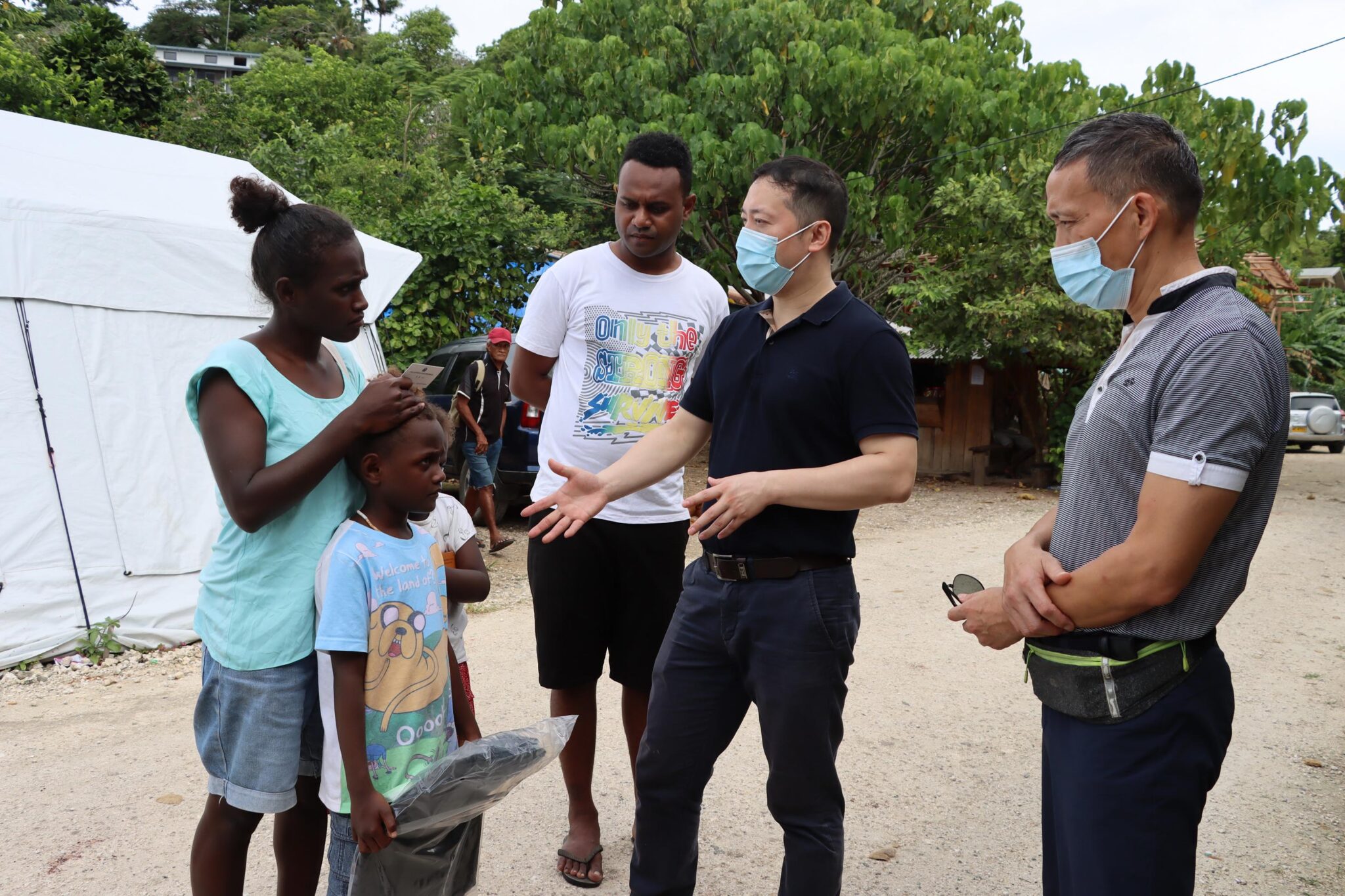 The PRC police officers visit some RSIPF police officers in need of ...