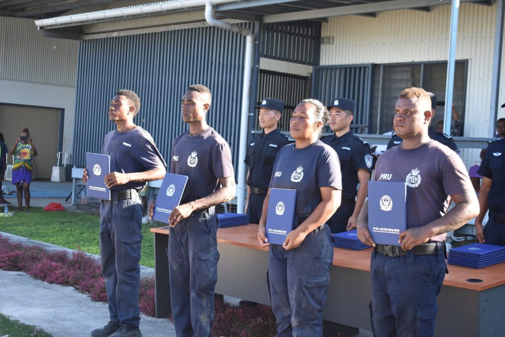 Supervising Premier CIP Mr James Galini encourage police officers to ...