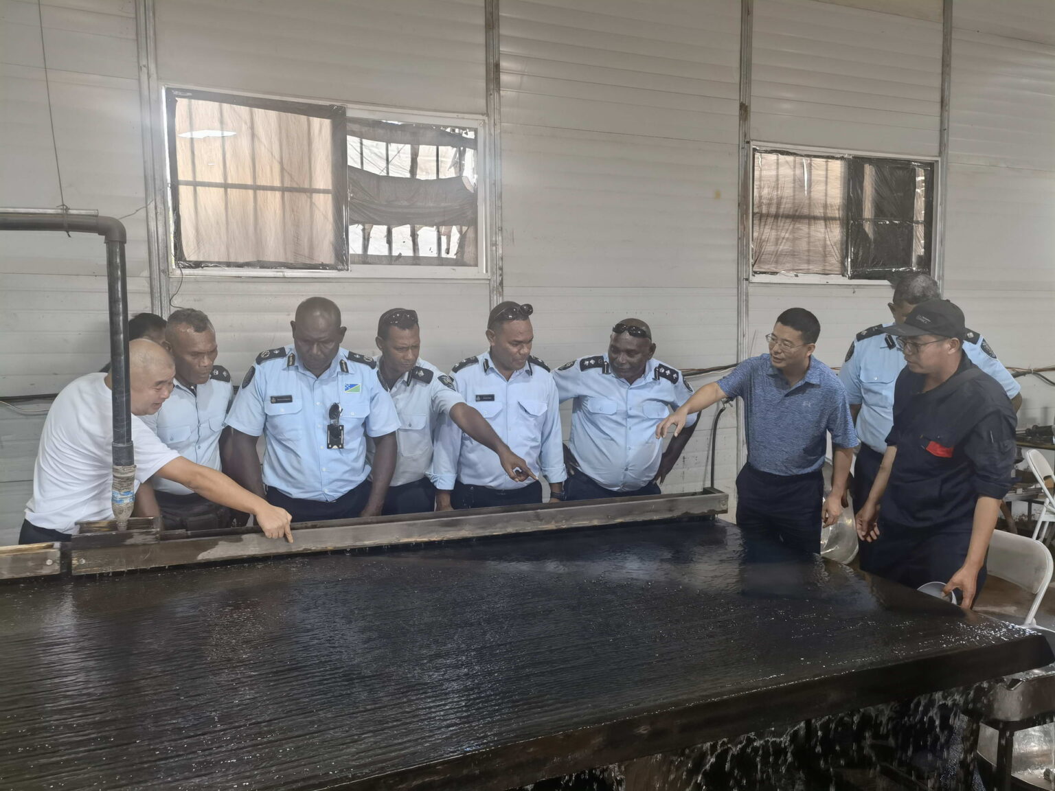 Police visit Win Win Company as part of community engagement – My SIG ...