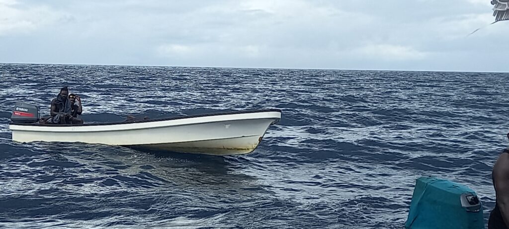 Gizo police rescue six people drift between Kolobangara and Choiseul ...