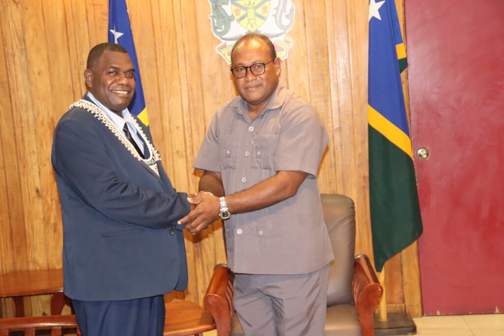 VANUATU SPEAKER OF PARLIAMENT VISITS ACTING PM MAELANGA – My SIG ...