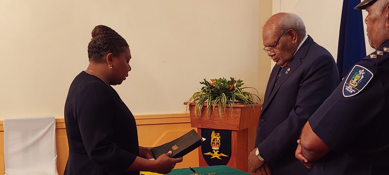 SSPM and Five Permanent Secretaries SWORN-IN – My SIG Services Portal