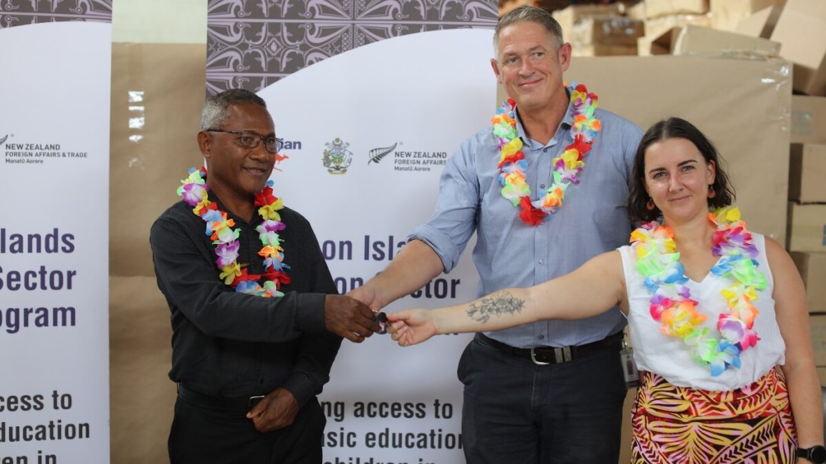 Ministry of Education took delivery of a new forklift – My SIG Services ...