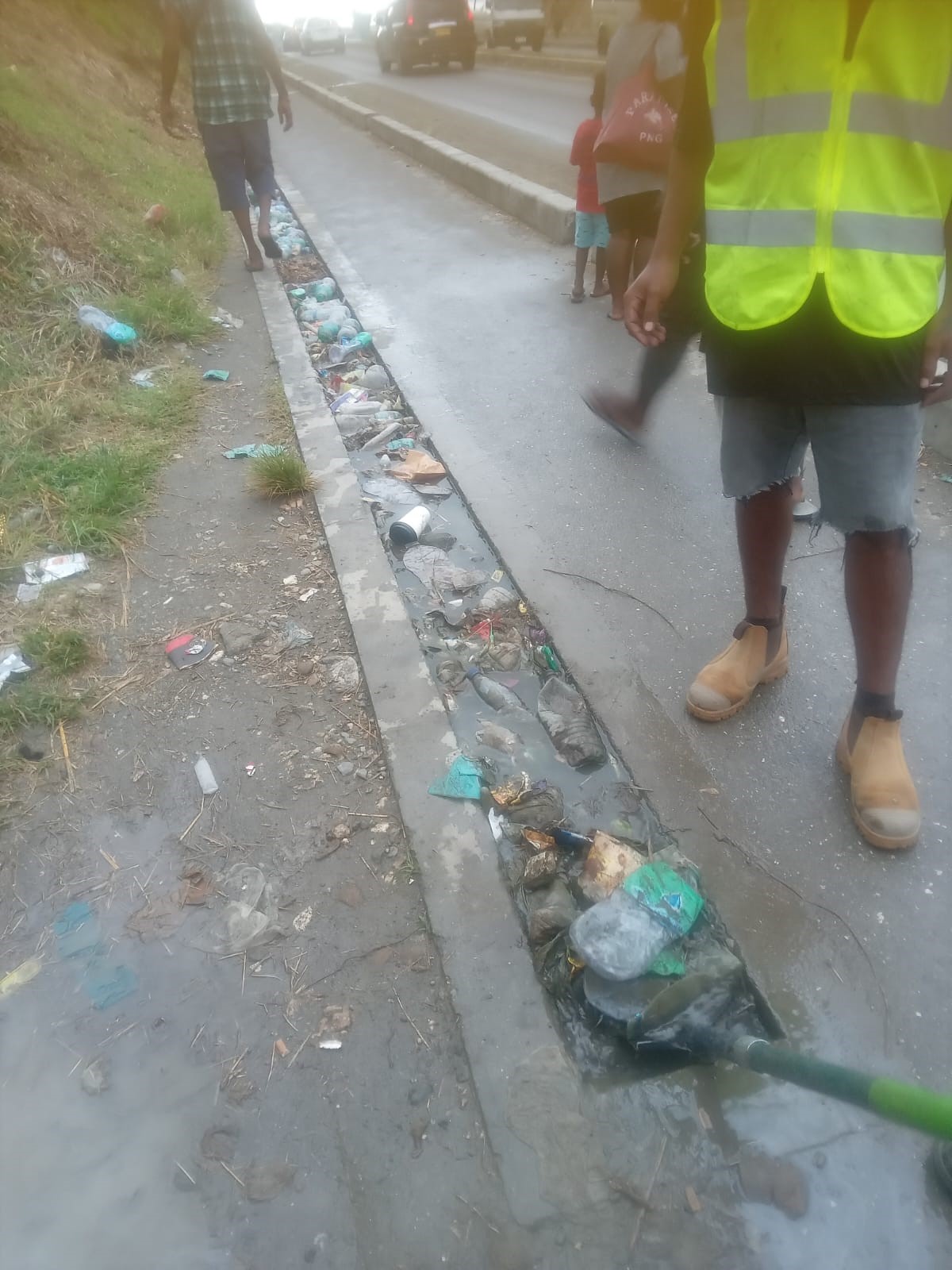 Work on maintaining the Honiara Main Highway Road Drainage commences ...