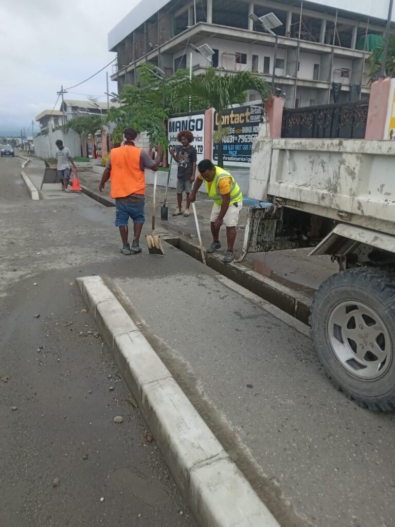 Work on maintaining the Honiara Main Highway Road Drainage commences ...