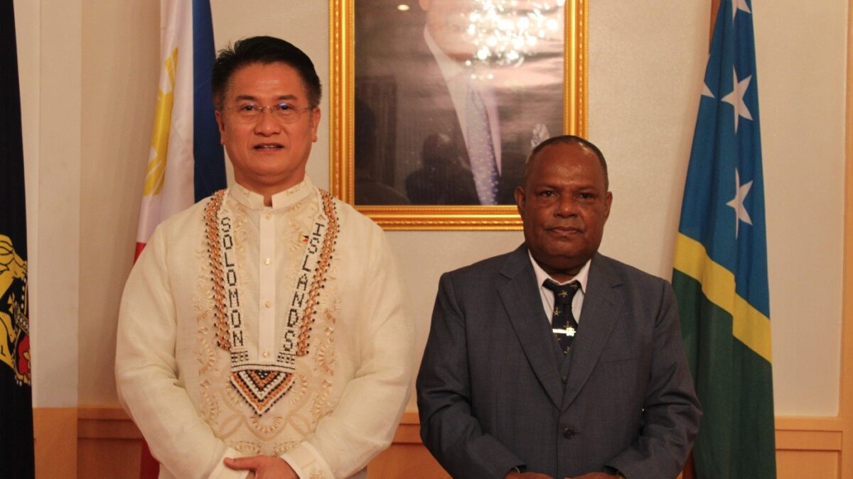 Philippine Ambassador Presents Credentials to Governor General – My SIG ...