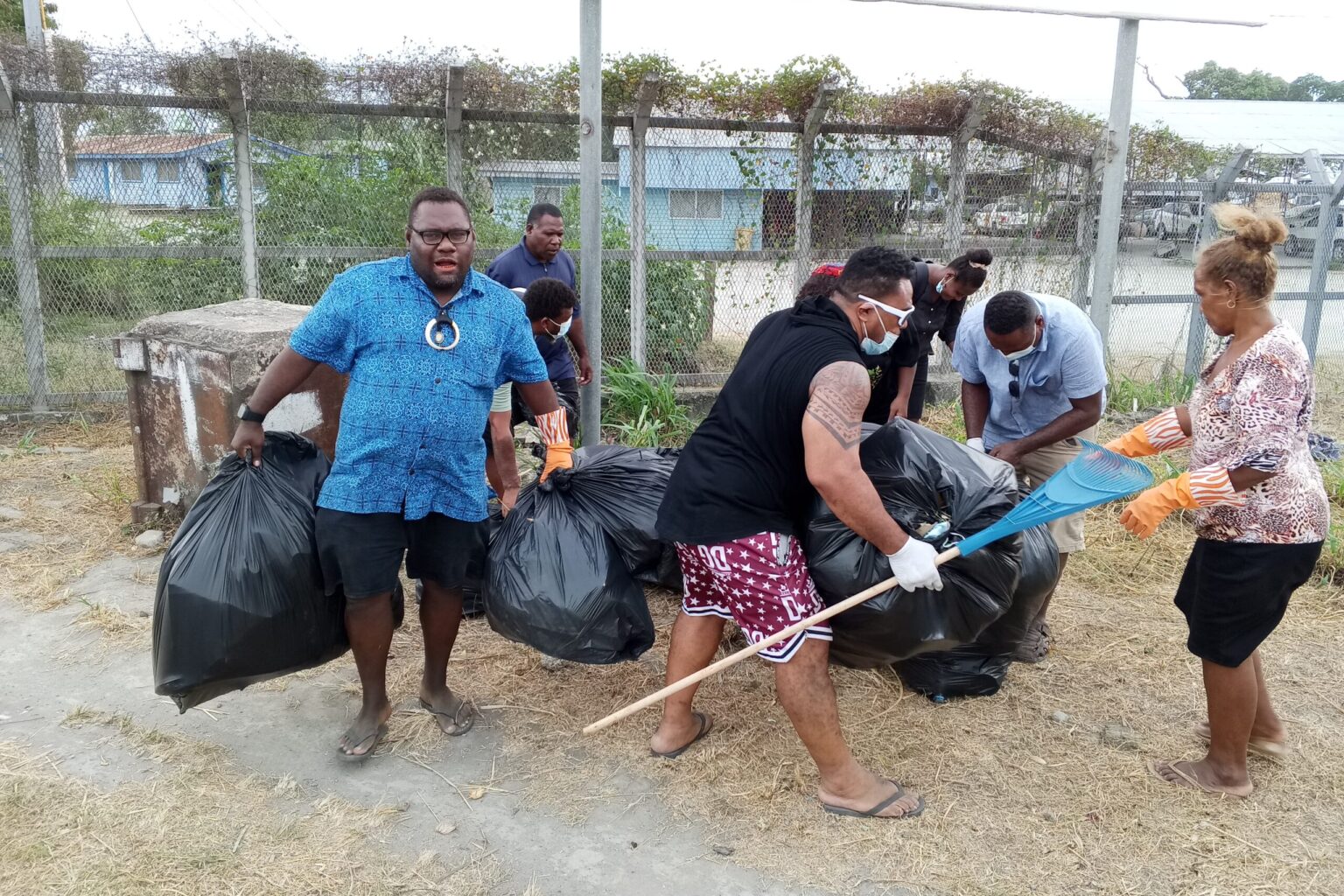 MRD LEADS BY EXAMPLE IN “KEEP HONIARA CLEAN CAMPAIGN” – My SIG Services ...