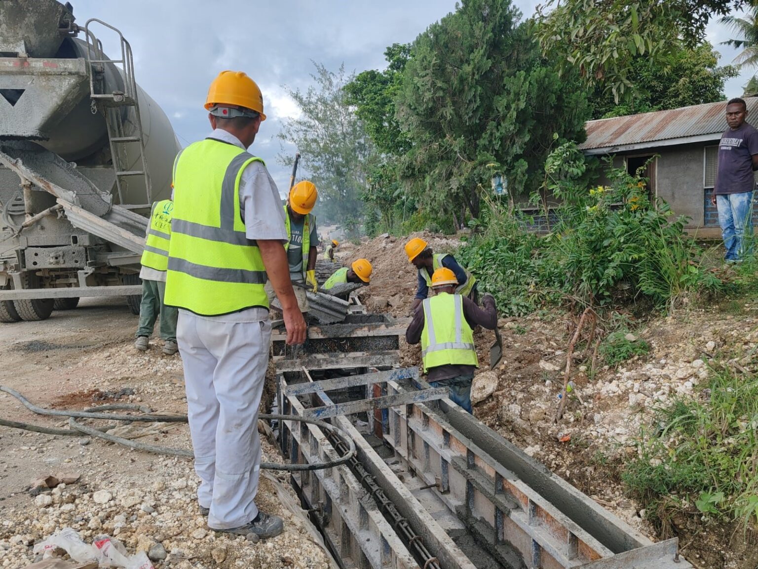 Auki Road Project Advances with Concrete Drainage Works – My SIG ...